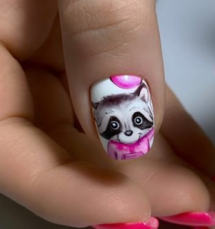 16 Trendy Raccoon Nail Arts | PetPress