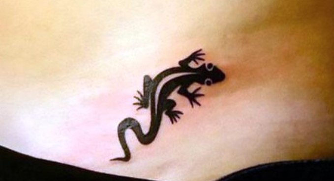 10+ Simple Lizard Tattoo Designs and Ideas | PetPress